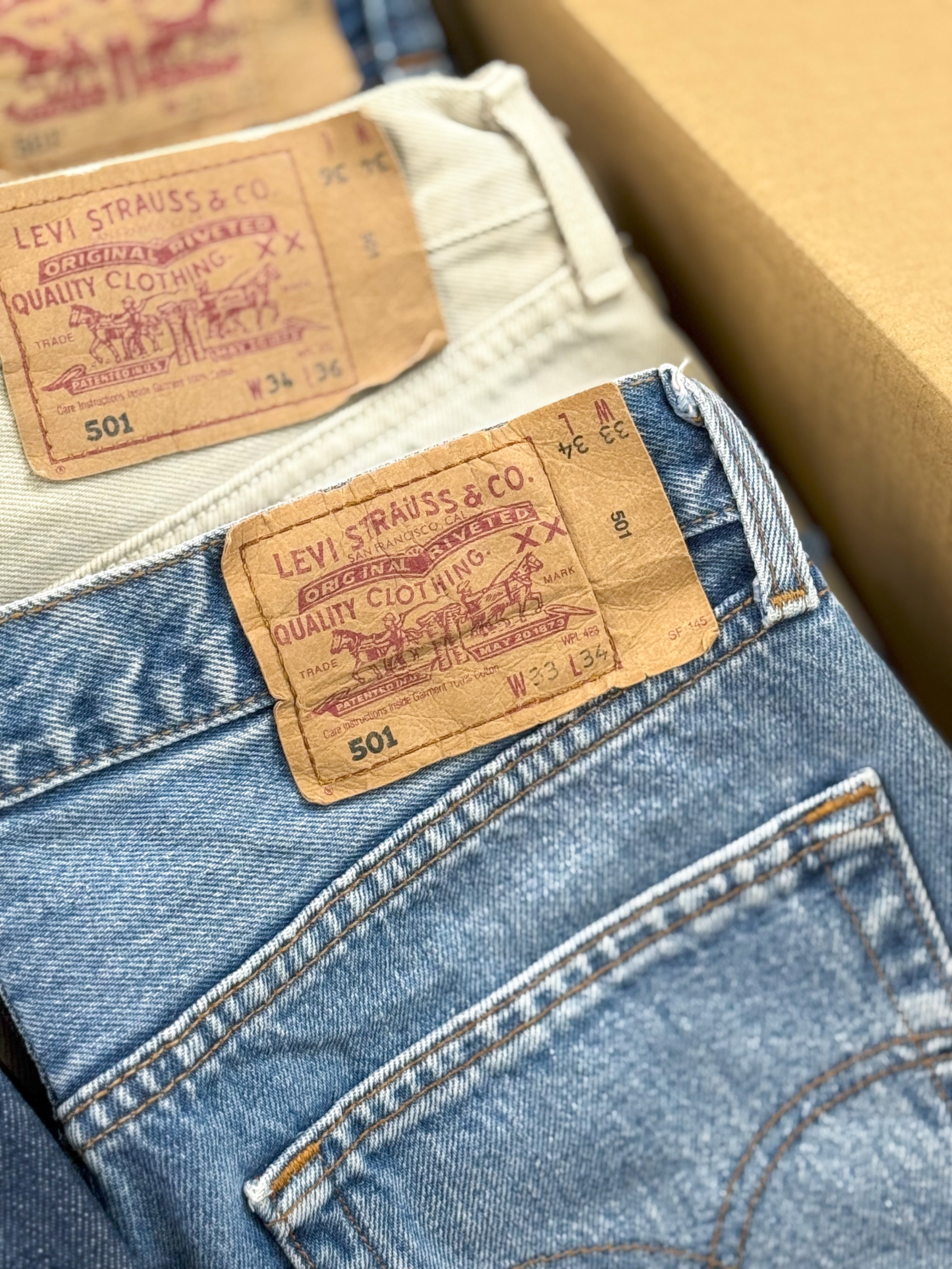 Jeans Levi's 501 vintage d'occasion | Grossiste vêtements de seconde ...